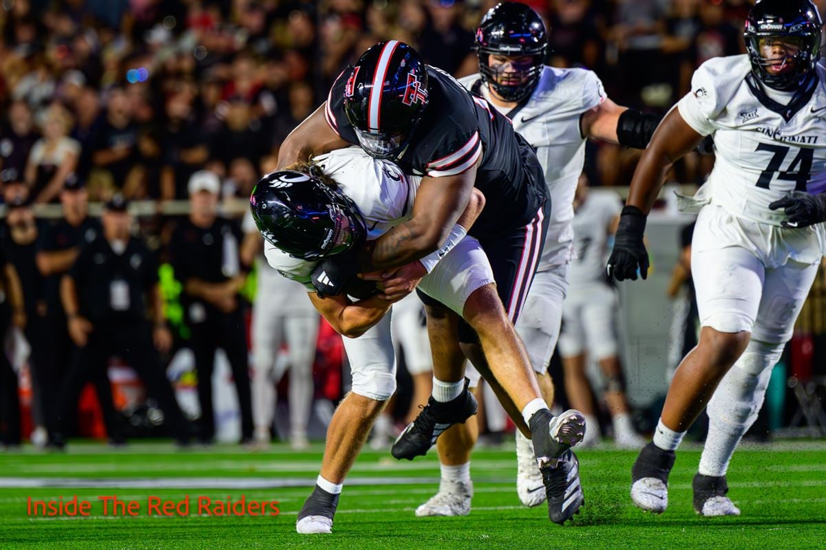Photo Gallery: Tech Gets Past Cincinnati 44-41