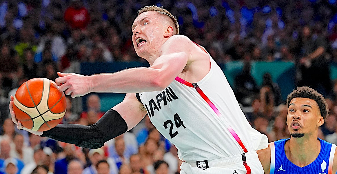 Cougs in Paris: Josh Hawkinson puts on a show at 2024 Summer Olympics