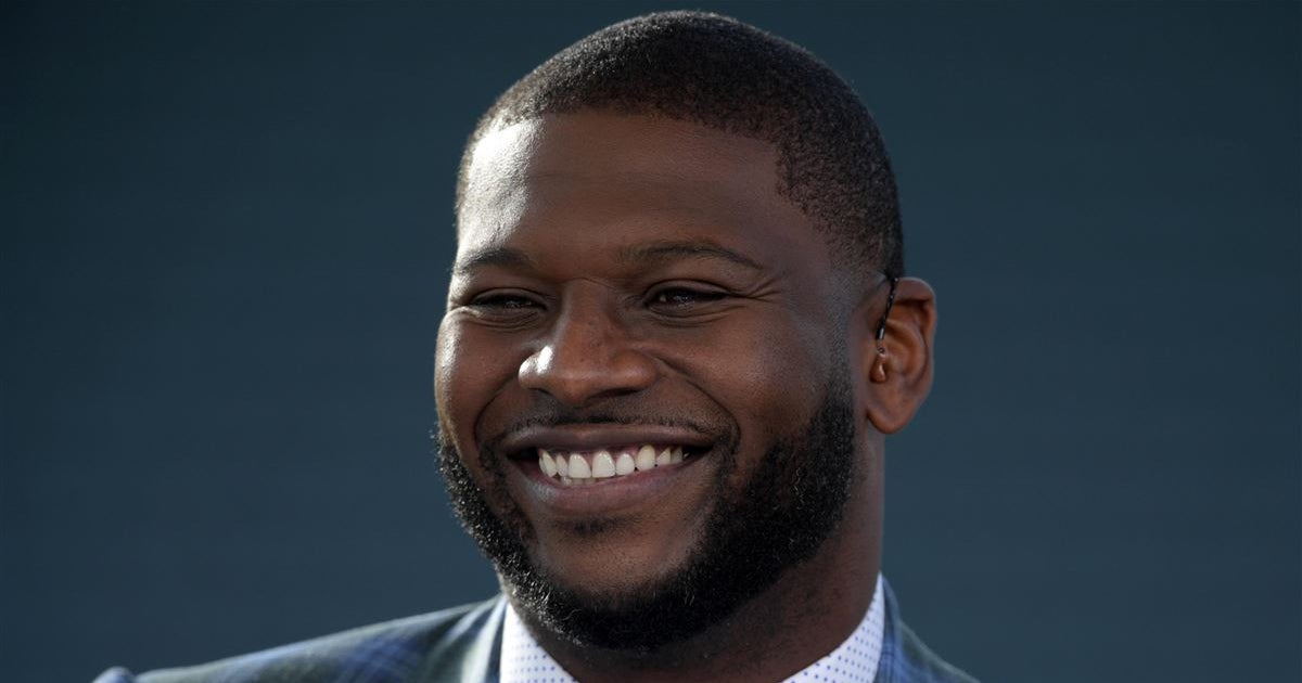 LaDainian Tomlinson addresses Chargers quarterback situation