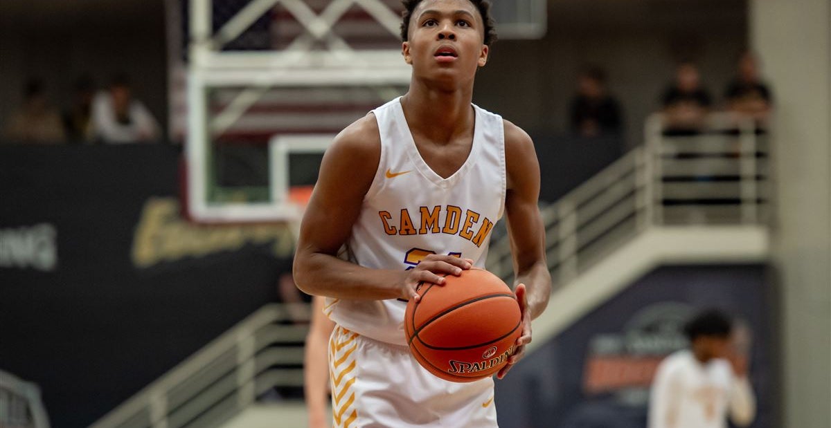 No. 1 prospect DaJuan Wagner Jr. is uniquely built for pressure