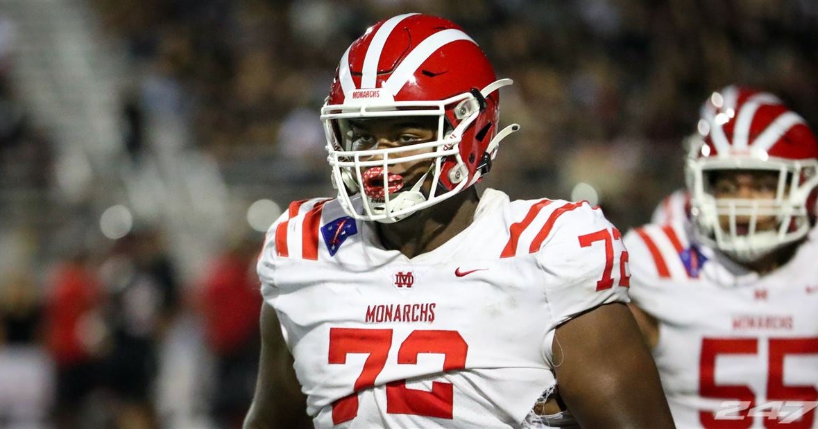 Four-Star '24 OL Deandre Carter set for weekend visit to Oregon