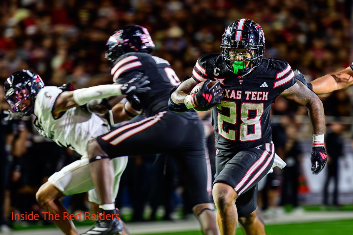 Photo Gallery: Tech Gets Past Cincinnati 44-41