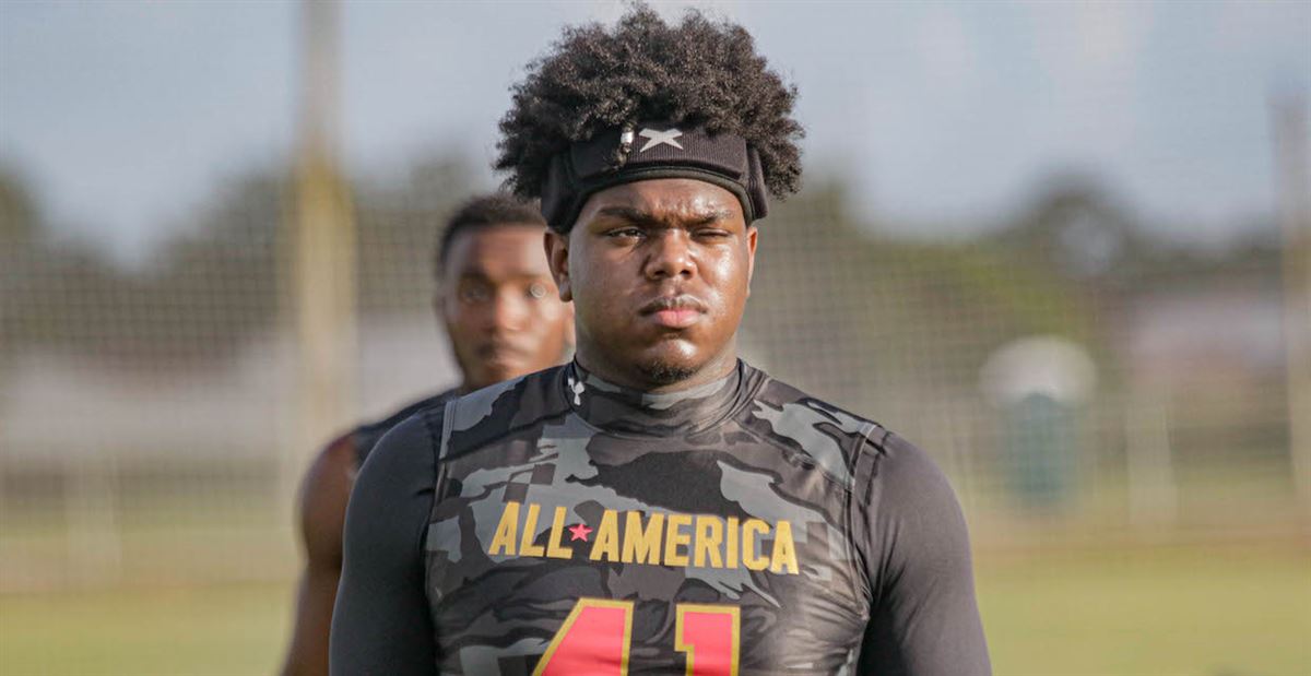 Texas A&M's 2022 d-line haul hits another incredible level with LT Overton