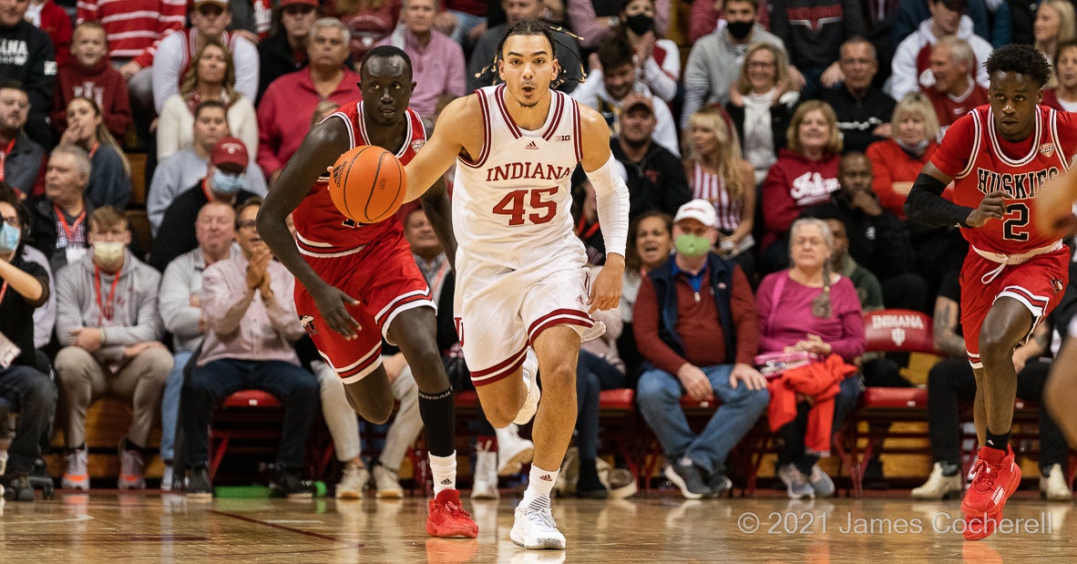 IU basketball: Kenya Hunter opens up about relationship with Parker Stewart