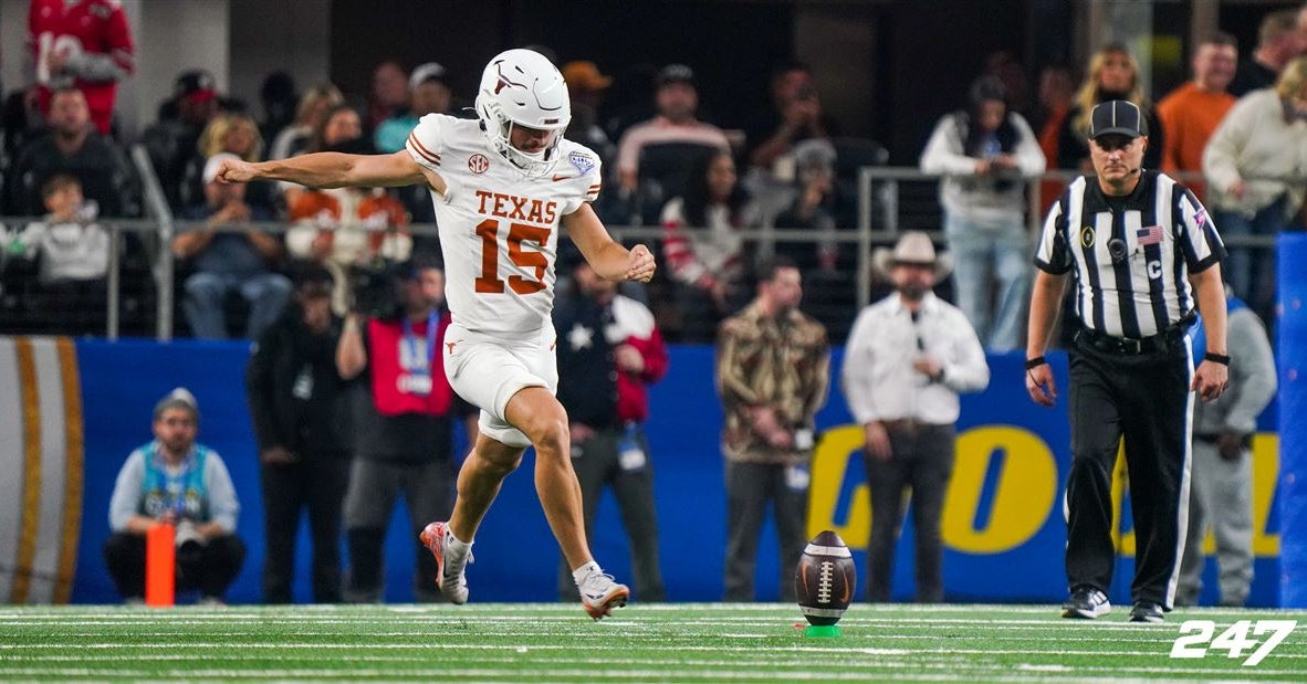Texas football kicker/kickoff specialist Will Stone leaves the program