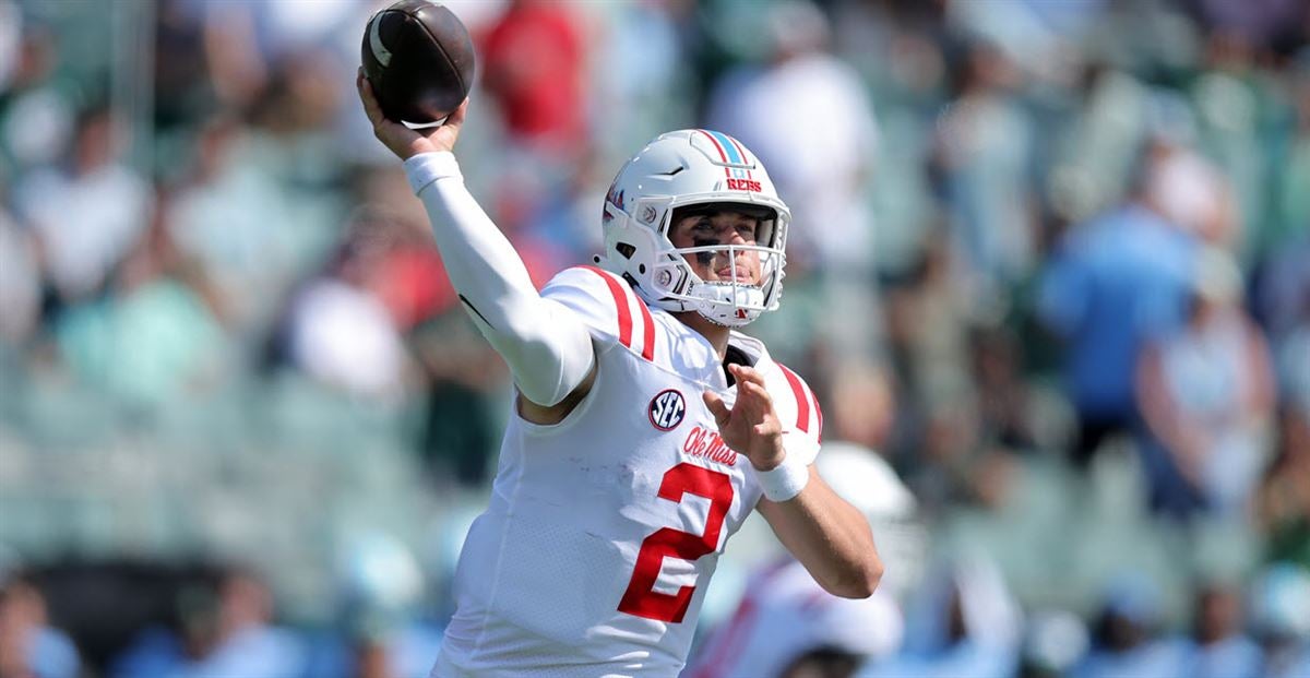 Ole Miss QB Jaxson Dart earns Week 10 Manning Award for dominant ...