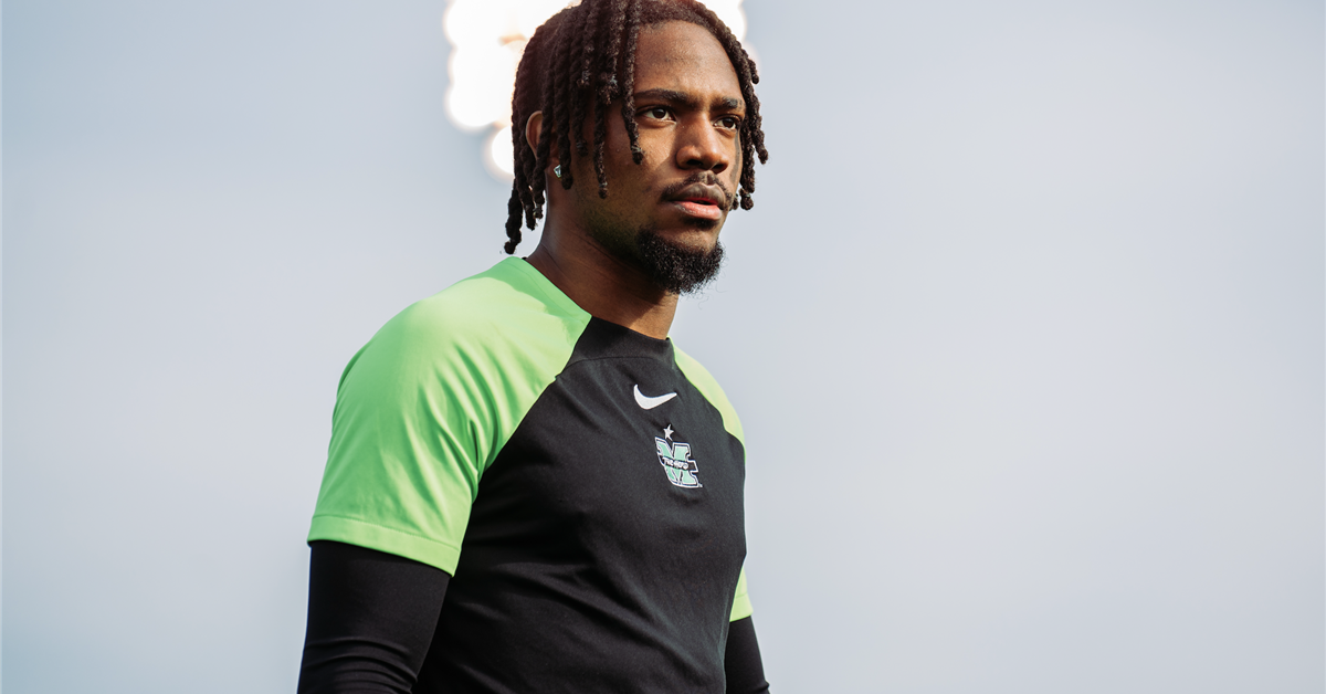 Gamecocks land young, talented attacker