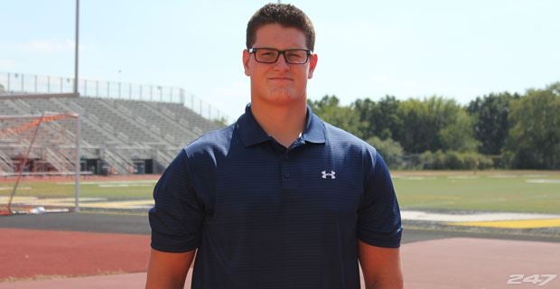 Starting OL Steve Elmer foregoing final season at Notre Dame : r/CFB