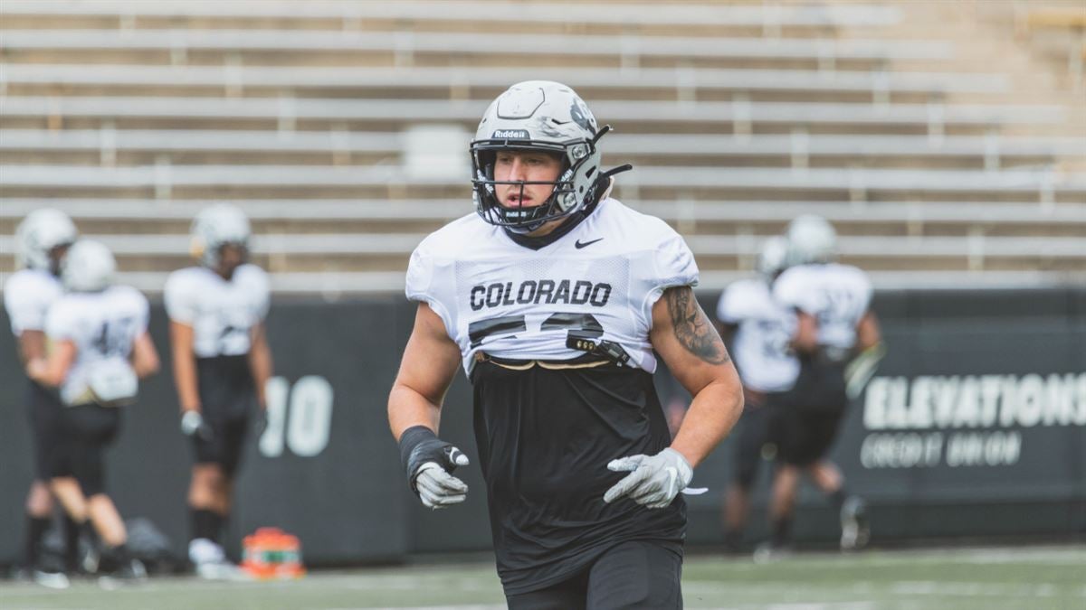 Nate Landman participates in Colorado's second preseason scrimmage