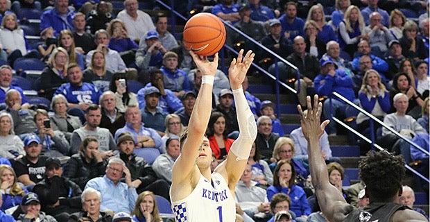 Kentucky's 3-point shooting woes continue