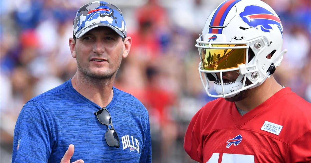 Cleveland Browns Ken Dorsey Tasked With Getting Deshaun Watson Offense