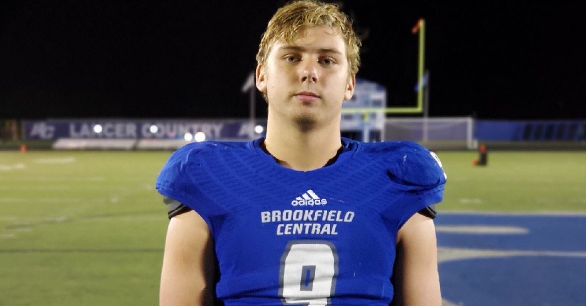 Cyclones impress, offer 2021 DE Hayden Nelson