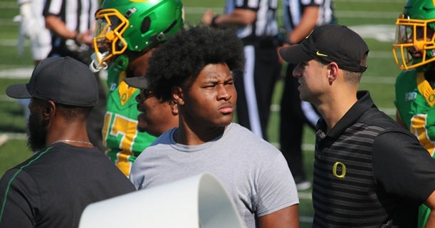 Four-star LB and Texas Commit Elijah Barnes recaps visit to Oregon