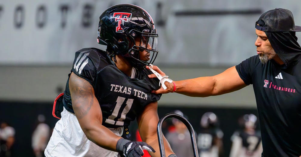 Photo Gallery: April 1 Spring Practice