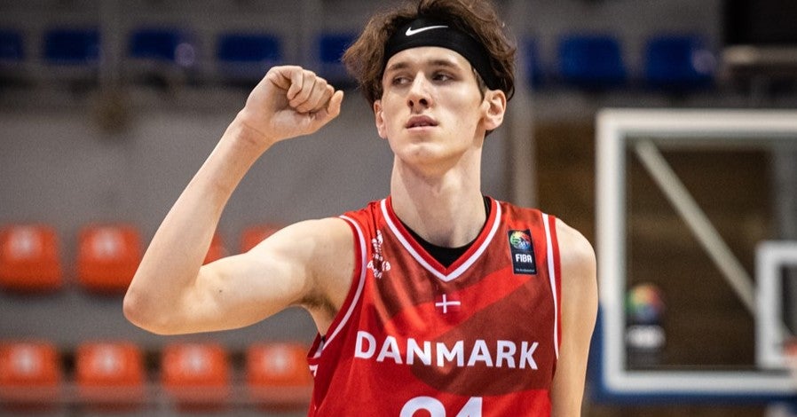 Illini showing 'a lot of interest' in Danish 2025 forward Andreas Holst