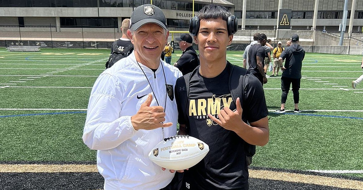 DB Timothy Wallace following in family footsteps with commitment to Army