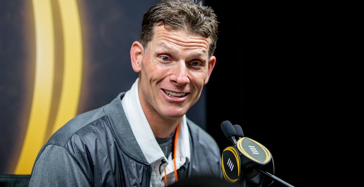Brent Venables 'so sick of seeing' LSU's offense