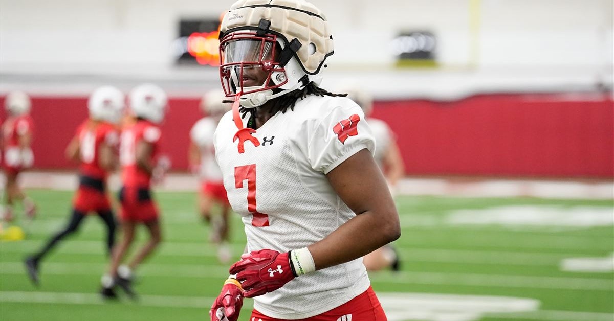 Arkansas Transfer Jaheim Thomas Expected to Bolster Wisconsin's Defense