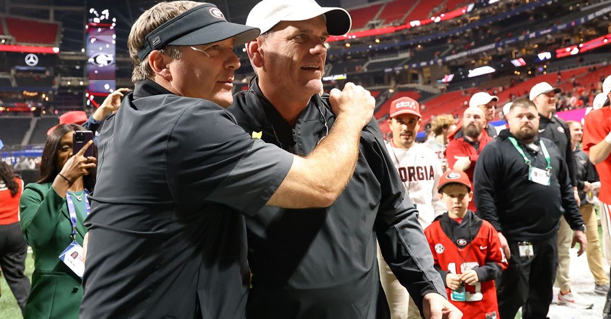 Georgia offensive coordinator Mike Bobo named Broyles Award finalist