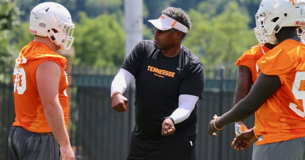 Tracy Rocker challenging Vols' D-line physically, mentally
