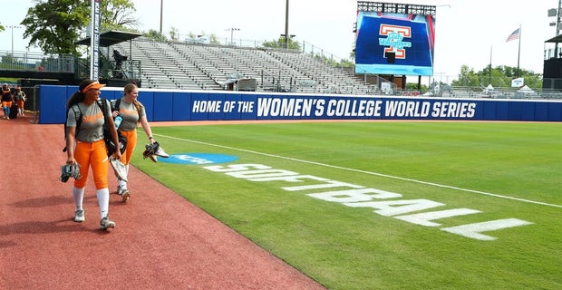 Lady Vols softball starts College World Series play Thursday