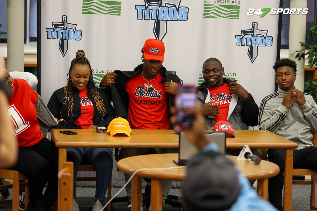 Photos | Ole Miss lands four-star receiver Ayden Williams