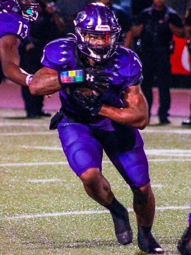 Big Alabama running back signs with Tennessee