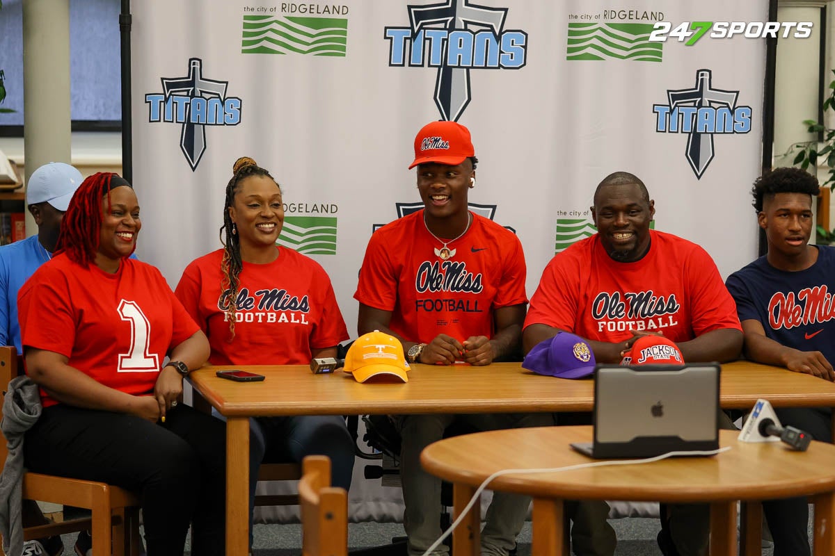 Photos | Ole Miss lands four-star receiver Ayden Williams
