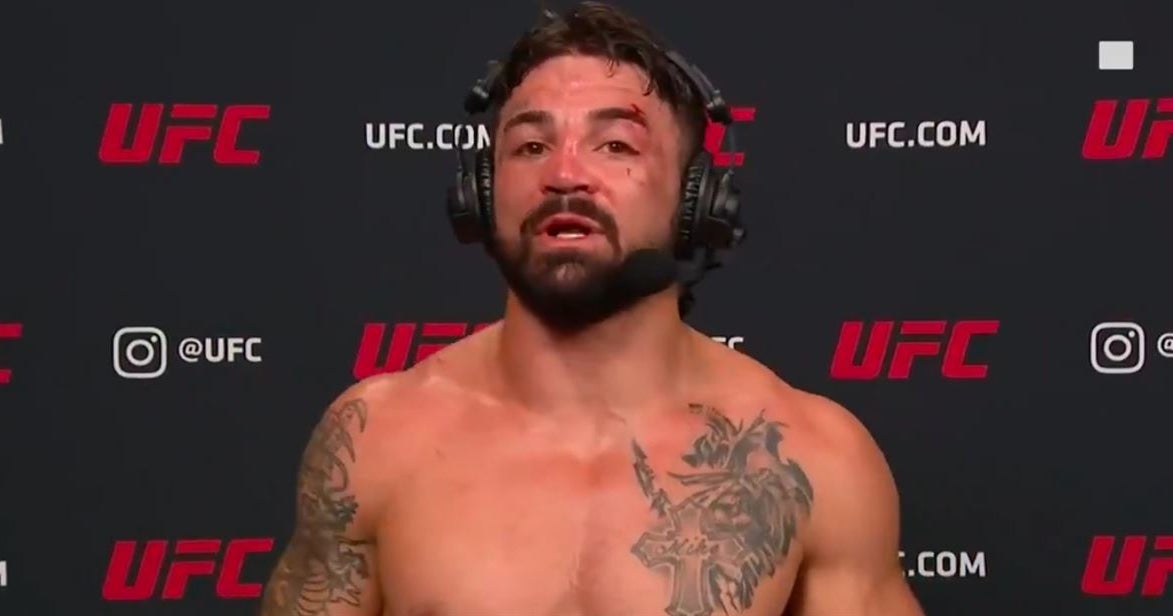 WATCH: Platinum Mike Perry goes on bizarre post-fight rant