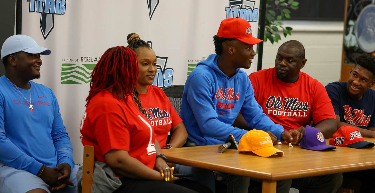Photos | Ole Miss lands four-star receiver Ayden Williams