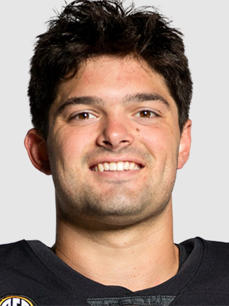 Luke Bauer, DeSmet, Punter