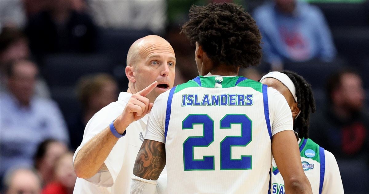 NCAA Tournament 2023: Texas A&M Corpus Christi coach Steve Lutz talks ...