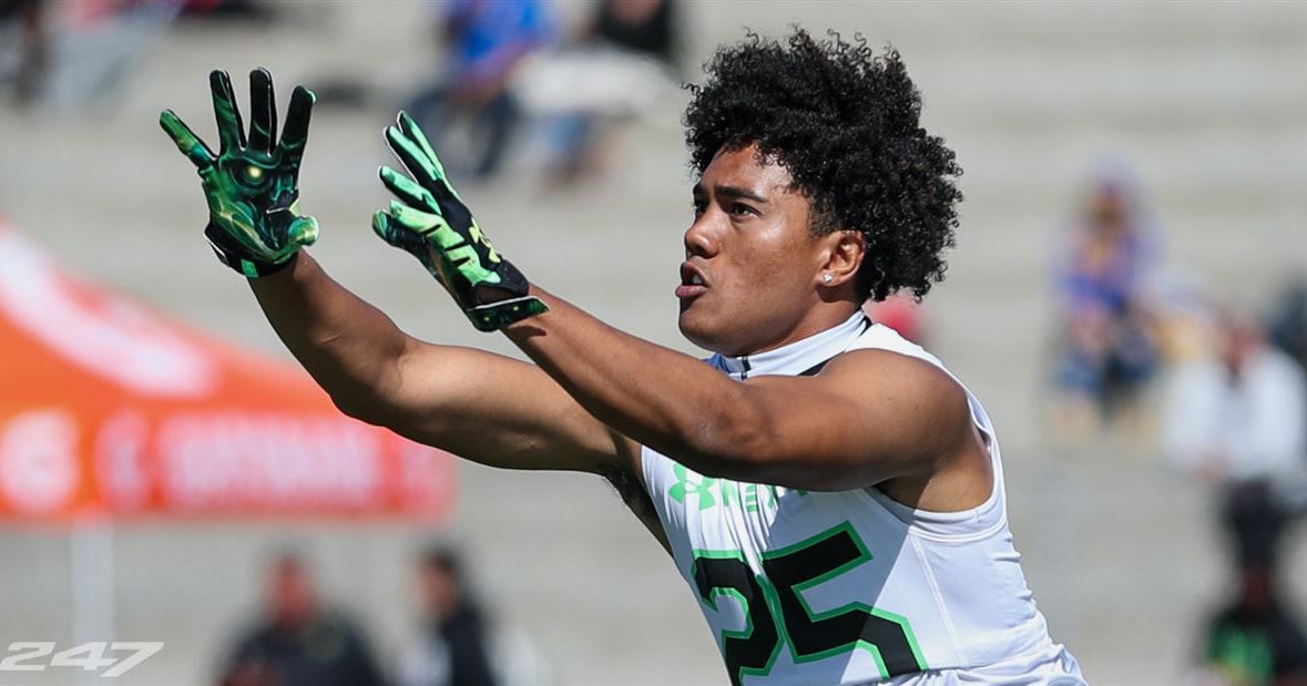 WR Mikey Matthews sets up another official visit