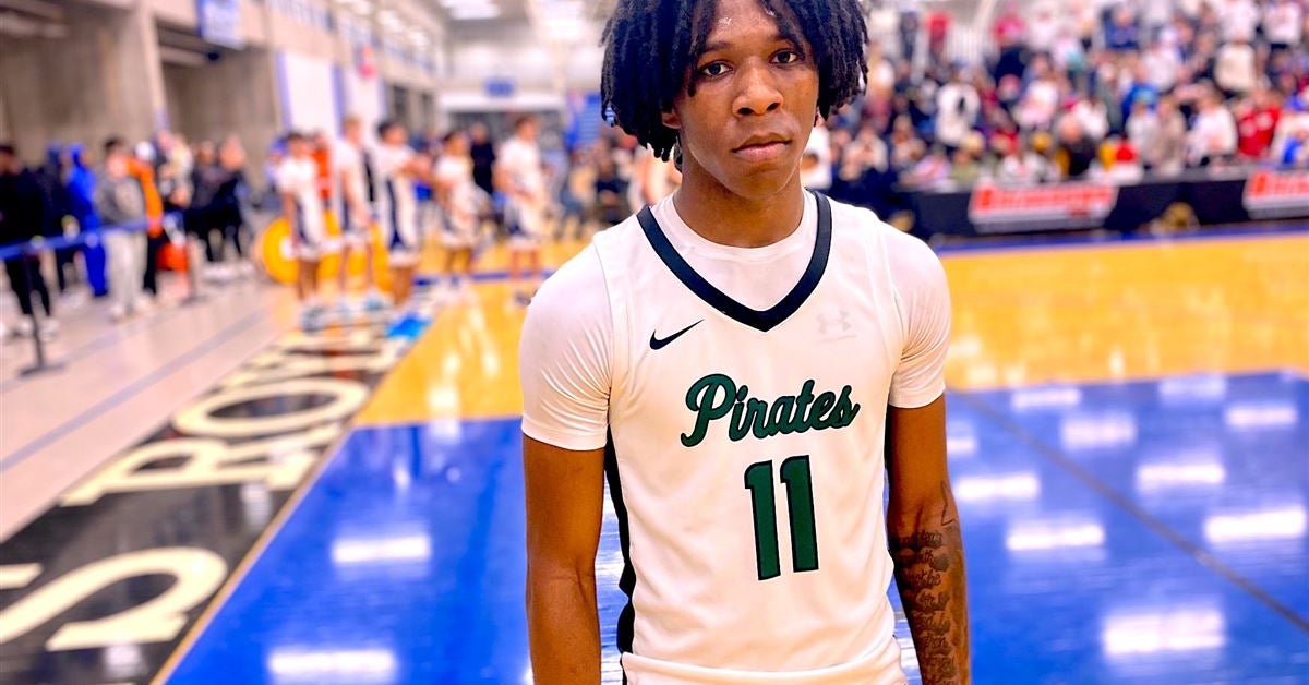 Former Washington commit Casmir Chavis talks recruitment process