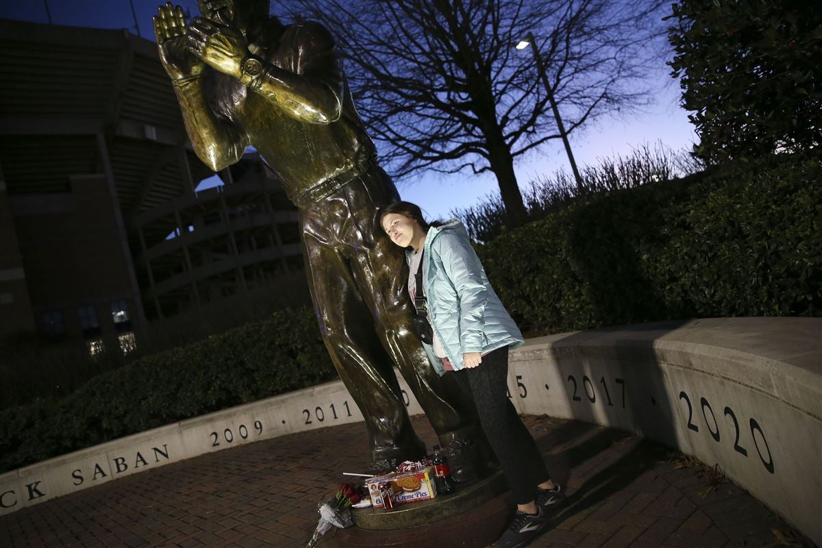 Nick Saban Retires: Fans gather with gifts at Saban statue outside ...