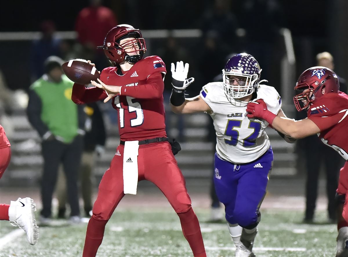 PHOTO GALLERY: Lake Stevens Defeats Kennedy Catholic, Win 4A State ...