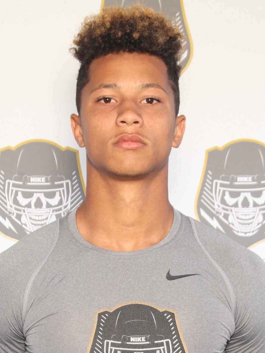 Teammates enjoy UCF visit