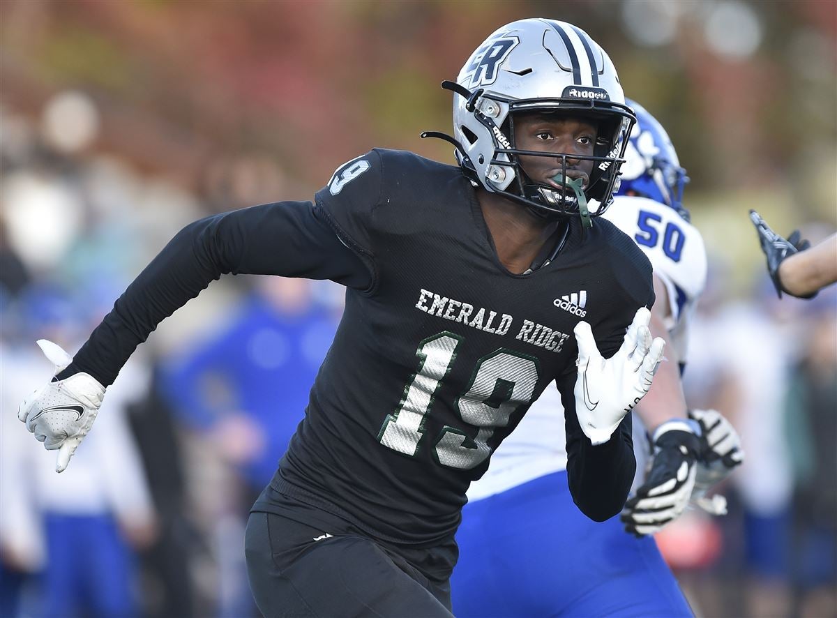 PHOTO GALLERY: Emerald Ridge Defeats Bothell, Advances To State