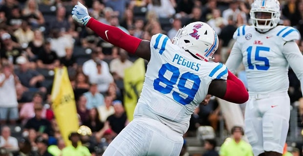 FINAL | Ole Miss 40, Wake Forest 6