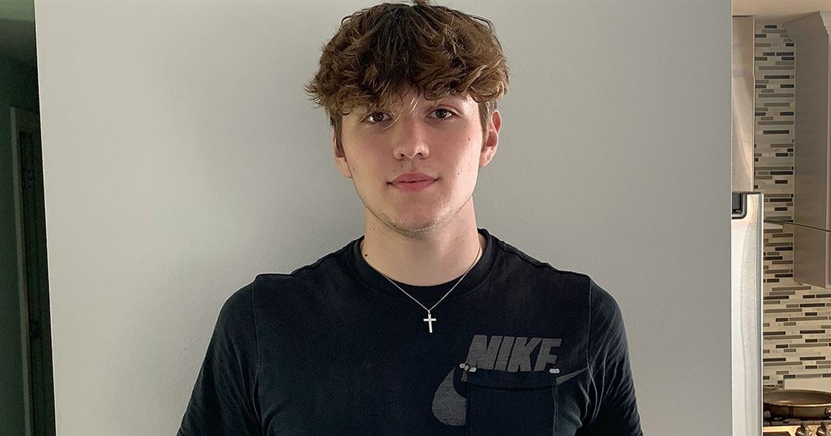 2022 Tyler Linhardt holds two early offers
