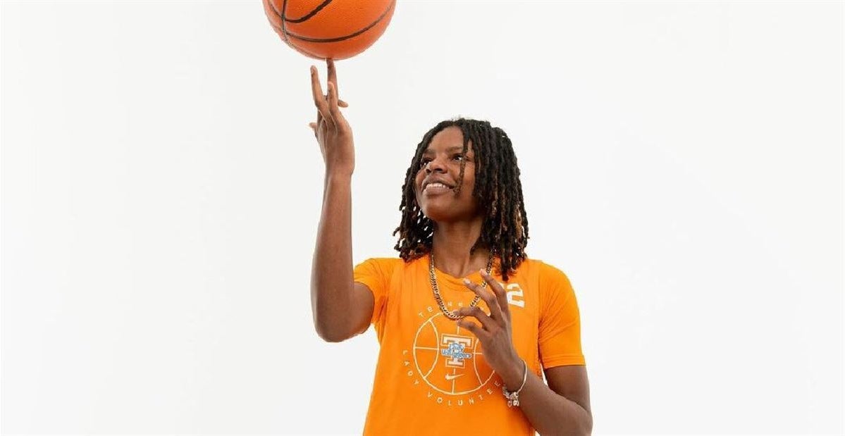 Updated recruiting intel on top high school WBB prospects