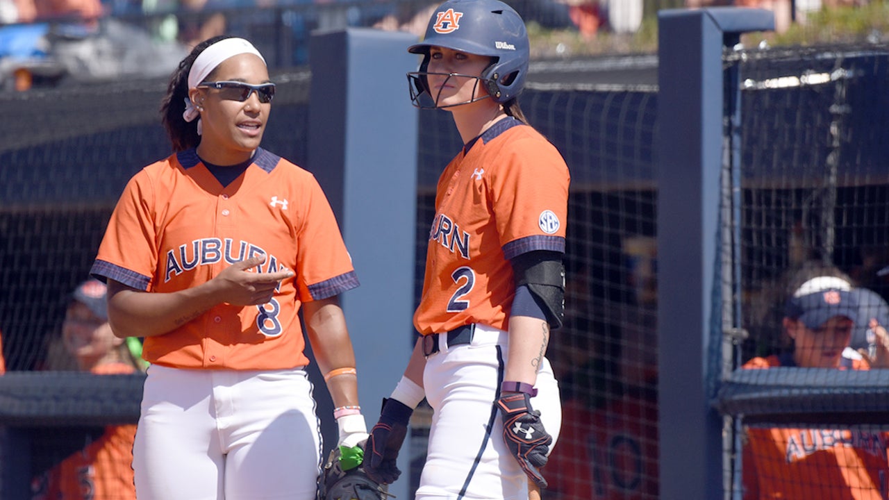 Auburn Softball Regional Photo Gallery 3