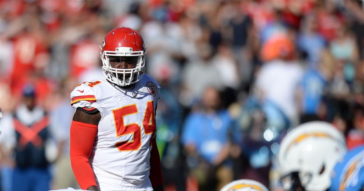 Chiefs sign LB Dezman Moses and S Pena Vea, waive two players