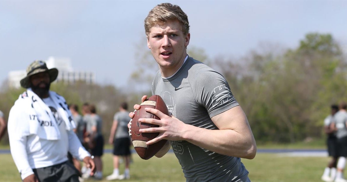 New UCLA QB Colson Yankoff Keeps Working