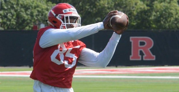 Daevon Robinson to enter transfer portal