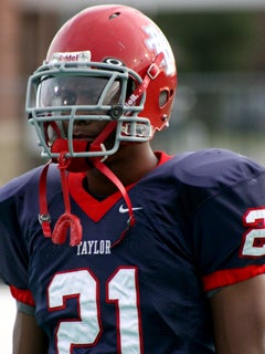 Jonathan Wiggins Photos