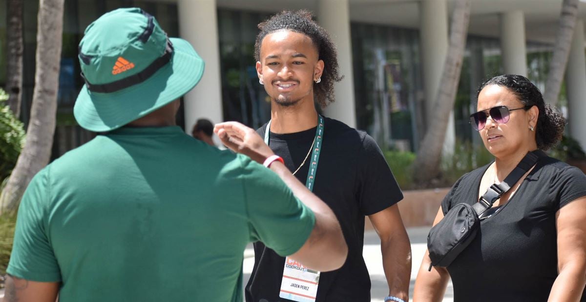 Kenny Guiton Moves on Texas Wide Receiver Jaden Perez