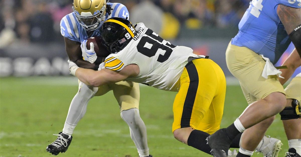 Iowa Football: Defensive tackle Aaron Graves announces return for 2025 ...