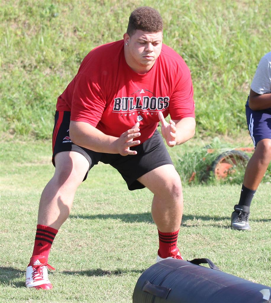 Elam vaults to five-star status