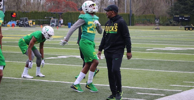 Bobby Williams to coach tight ends as well as special teams